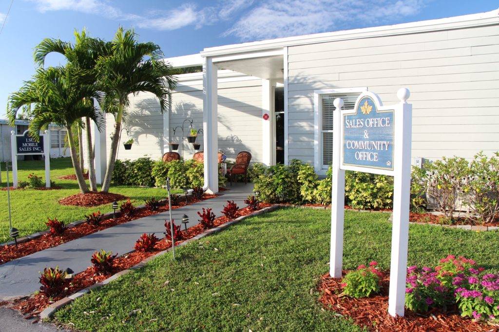 Clubhouse Exterior 1 - Sunshine Mobile Manor
